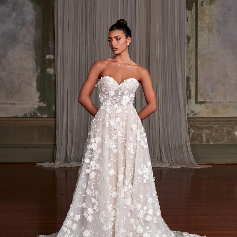 Mimi Sweetheart Neckline Princess Ball Gown Wedding Dress by Evie Young ...