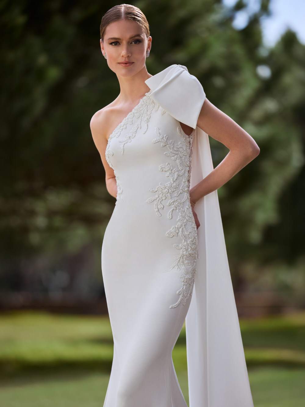 Neua - LUV Bridal