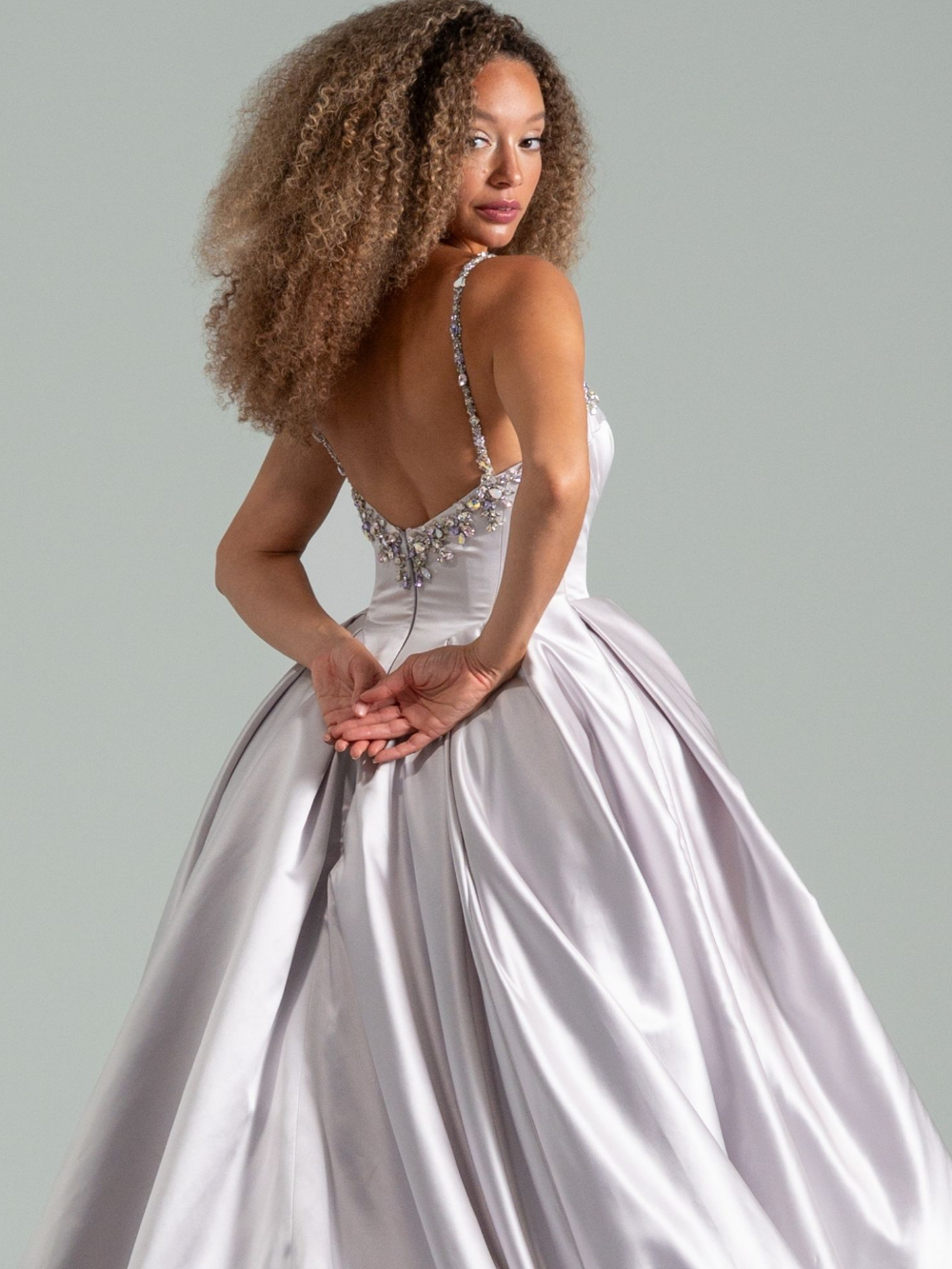 Queen of Genovia - LUV Bridal